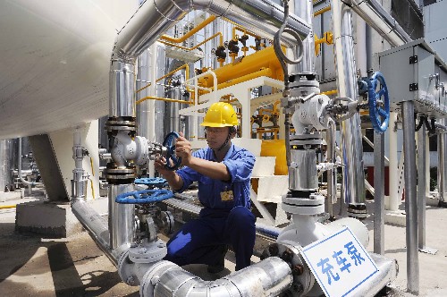 中国首个燃煤电厂二氧化碳捕集示范工程成功投产