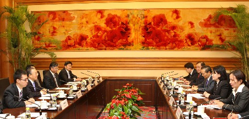 戴秉国会见蒙古国外长奥云