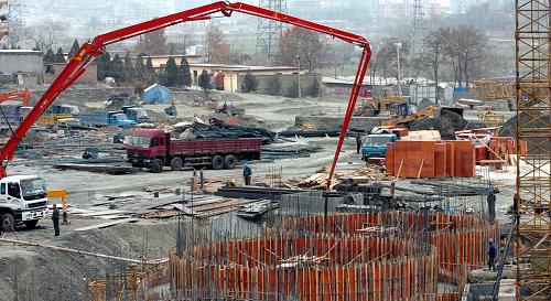 甘肃陇南灾区水泥生产线加紧建设