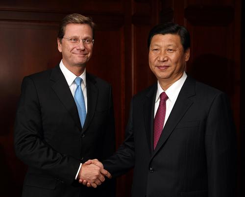 习近平会见德国自民党主席