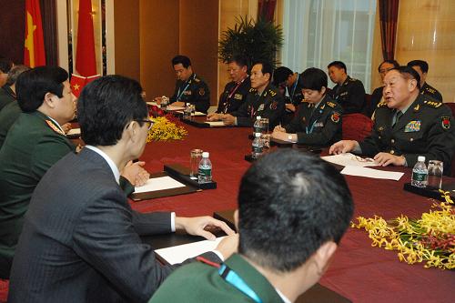 香格里拉对话会中国越南举行双边会见